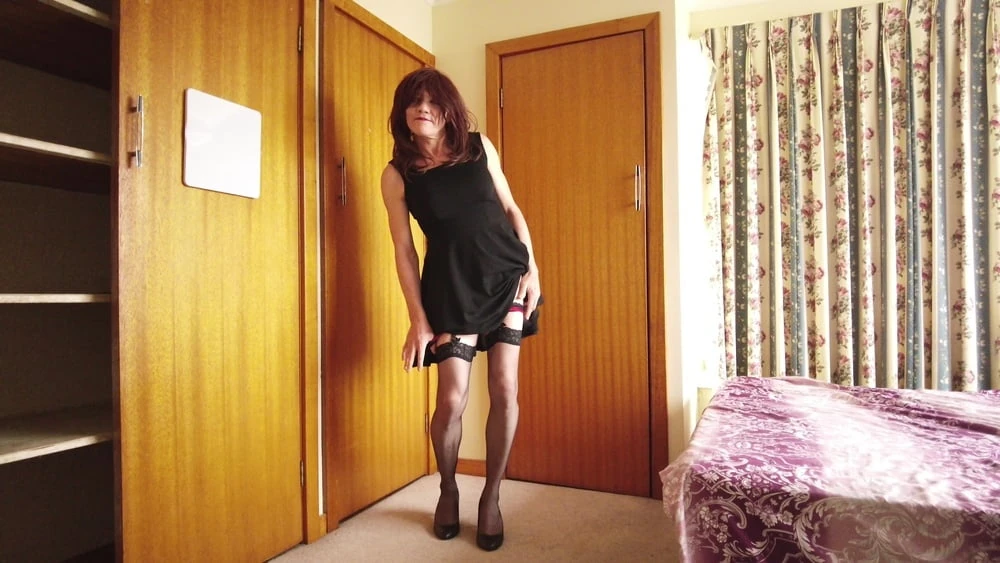 Crossdress Black Dress Try On Part 1 27 Pics Xhamster