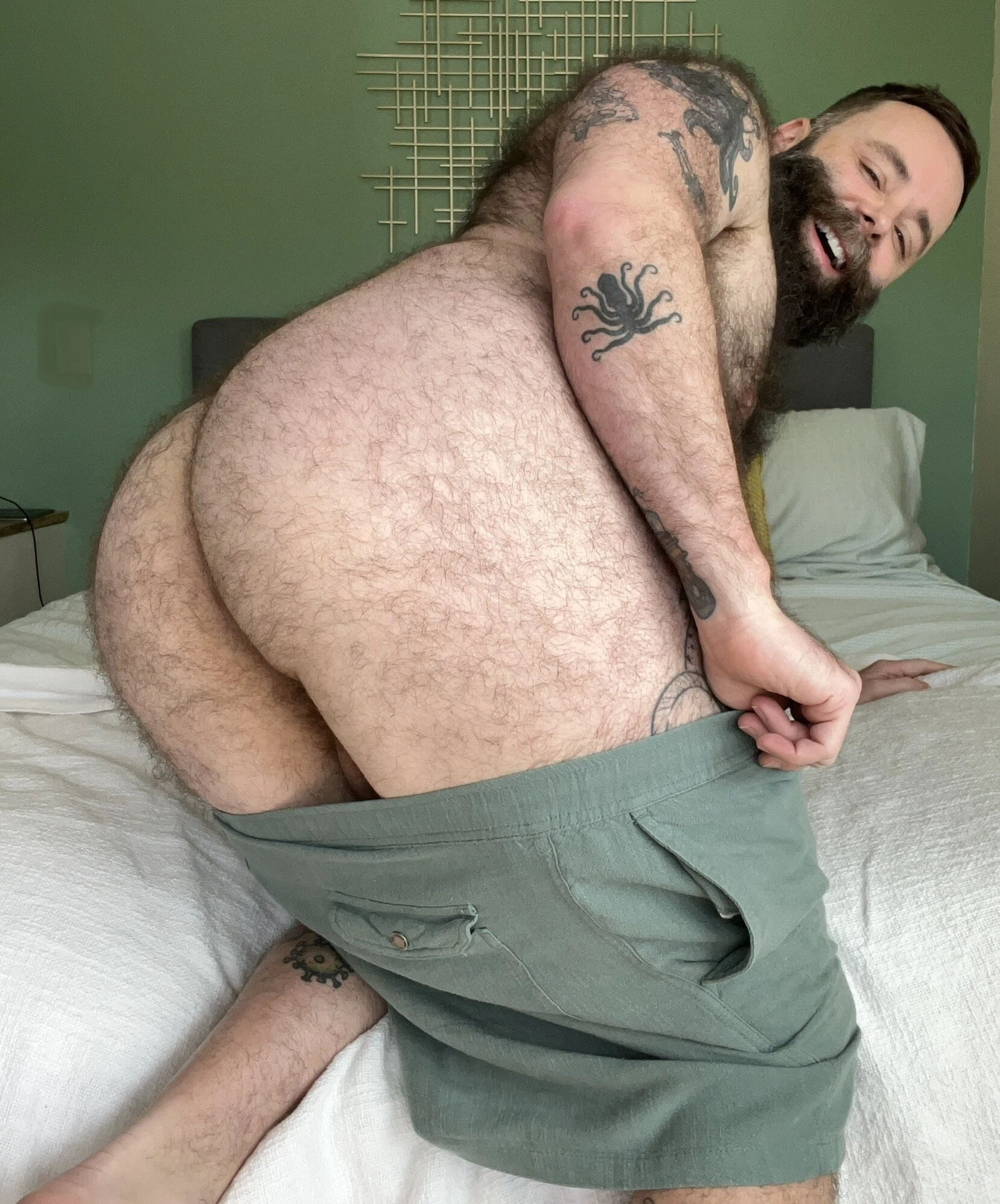 Your Hairy Bear Dad - 12 Pics | xHamster