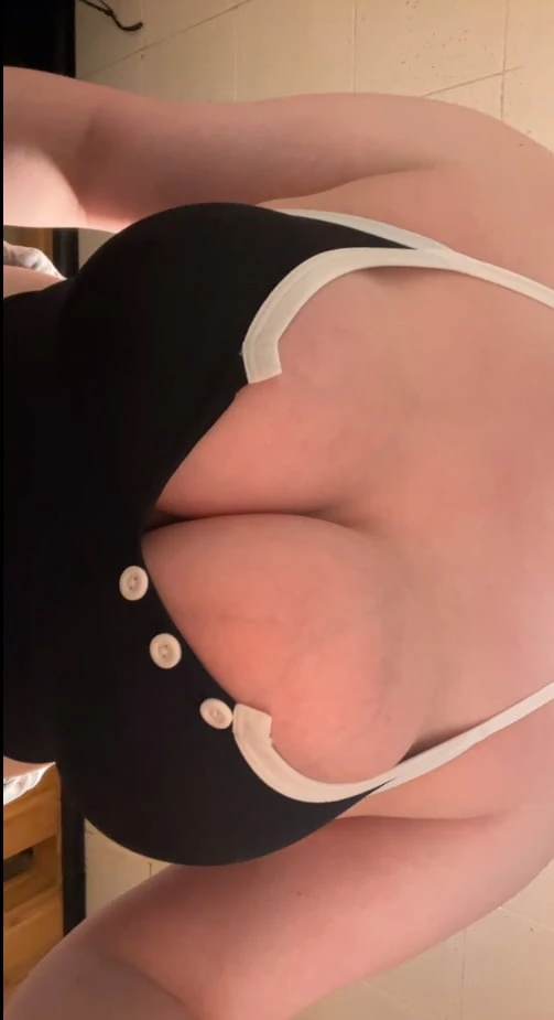 Big Tits Gf Tries On Tops 15 Pics Xhamster