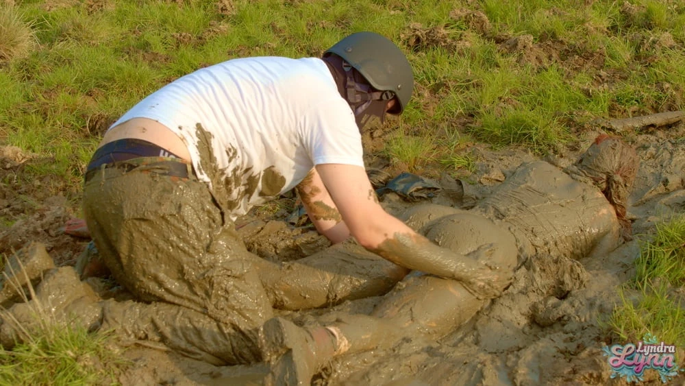 Lara Croft Fucked In Mud 11 Pics Xhamster 2042