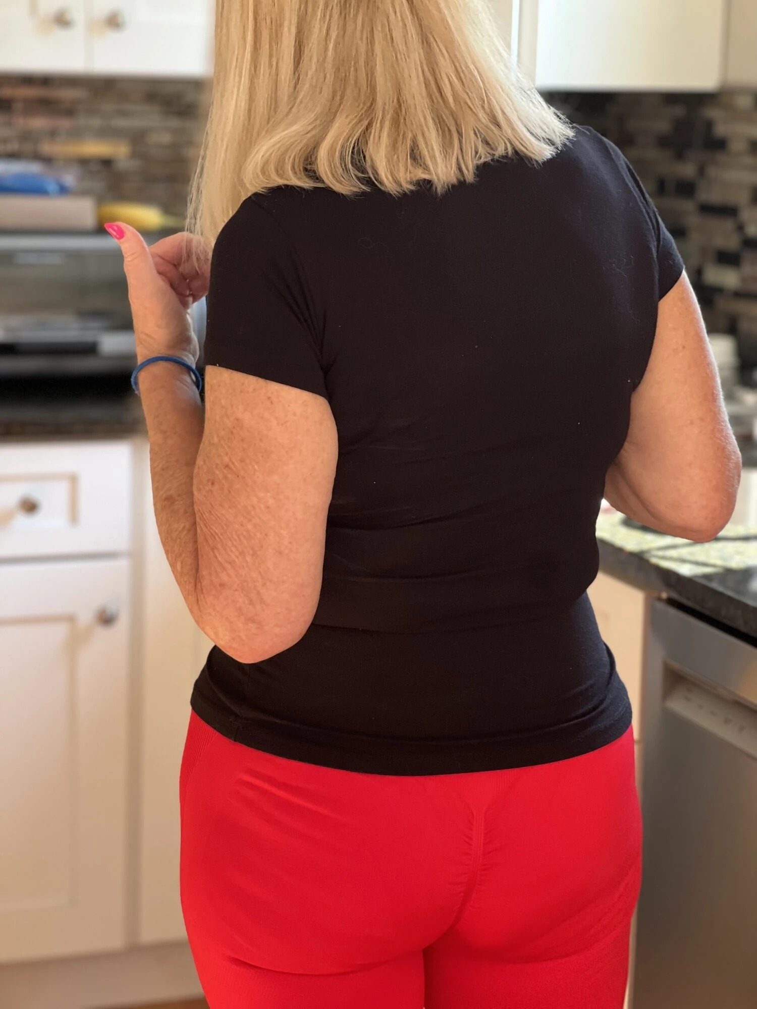 66 Year Old Gilf Red Leggings And Black Top 5 Pics Xhamster