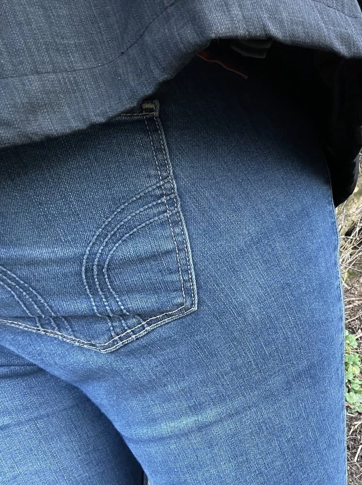 Hollister Jeans Outside 6 Pics Xhamster